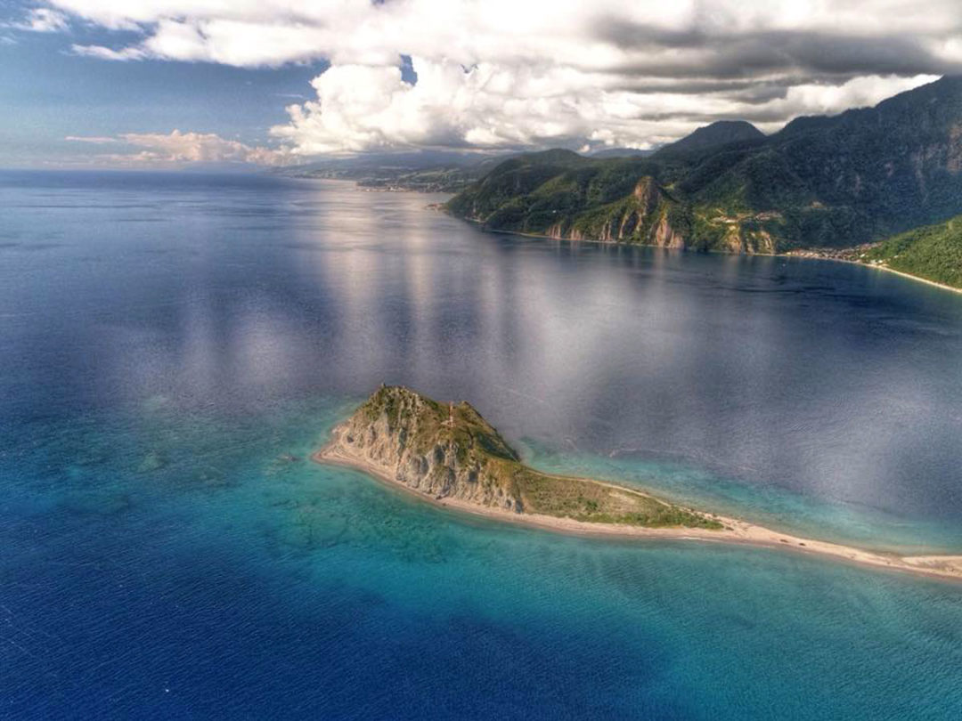 Activities in Soufriere - Freediving, Hiking, Bubble Beach Spa | Nature ...